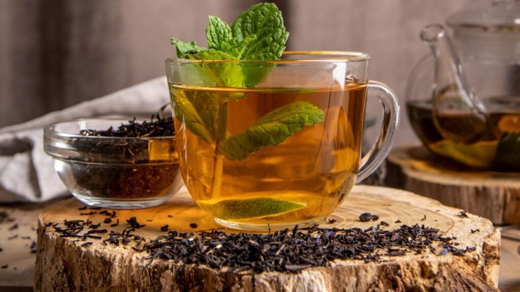 Peppermint Tea: Health Benefits and Nutritional Profile - The Medicinal ...